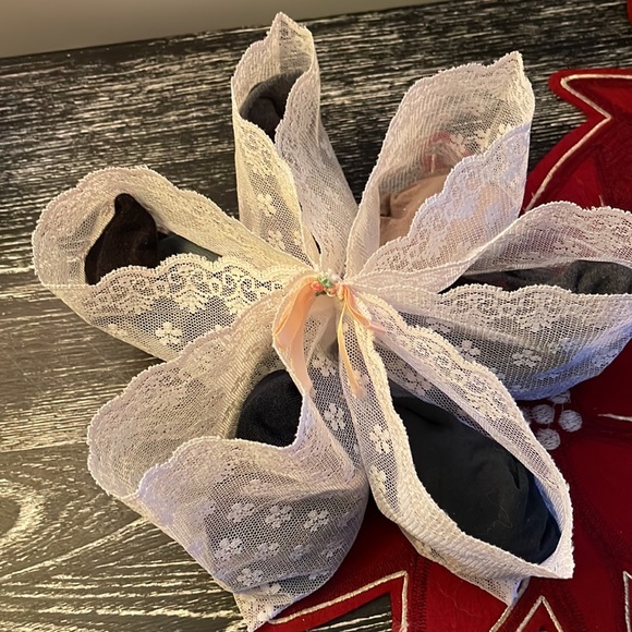Vintage | Accessories | Vintage Lace Hosiery Storage Wheel | Poshmark